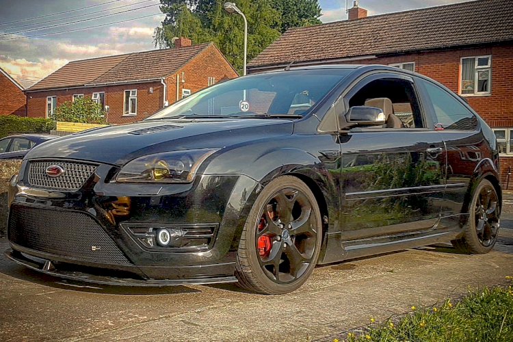 Matt H - Ford Focus Mk2 ST225 ST2 - Stance Auto Magazine