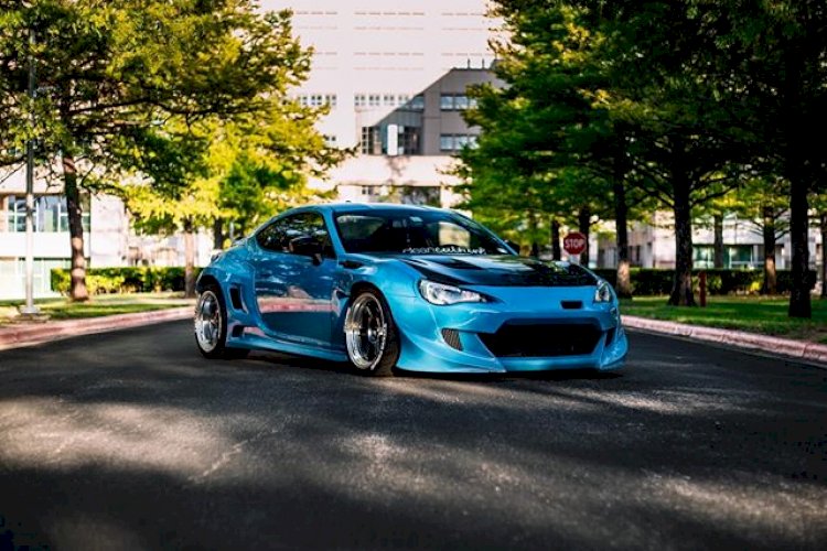 Thai Vo - hyper blue BRZ - Stance Auto Magazine