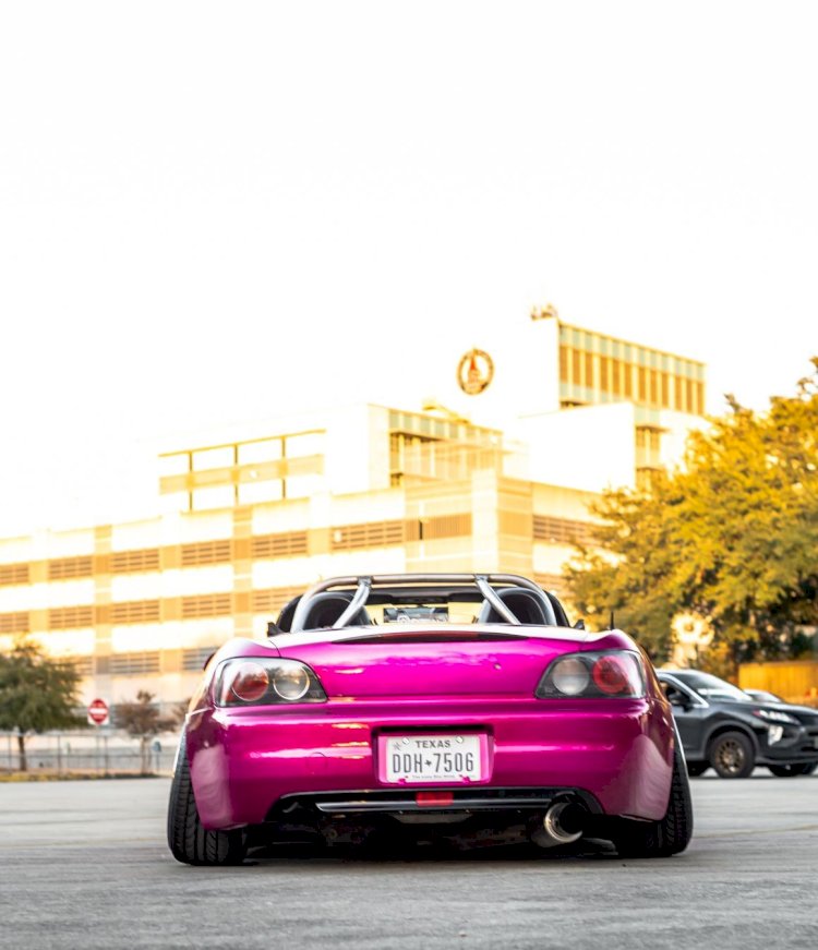 Alexander Crespo - 2001 Honda S2000 - Stance Auto Magazine