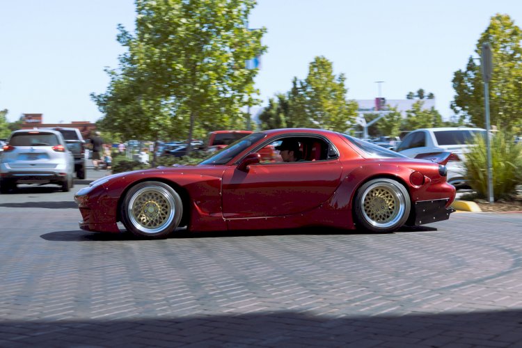 1993 Rocket Bunny Mazda RX-7 R1 - Shan Wooldridge - Stance Auto Magazine