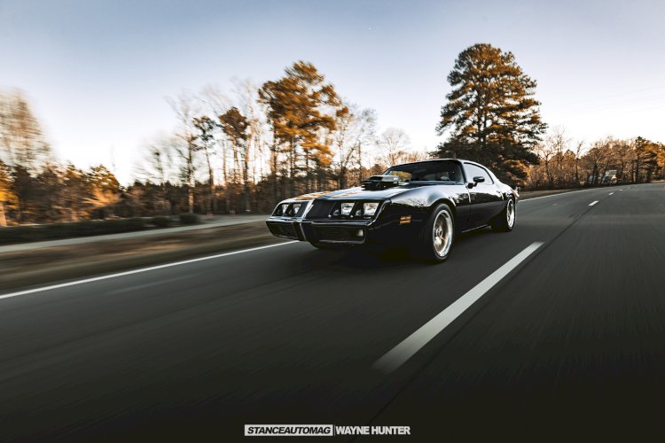 1981 Pontiac Firebird Formula - Scott Sauvager - Stance Auto Magazine
